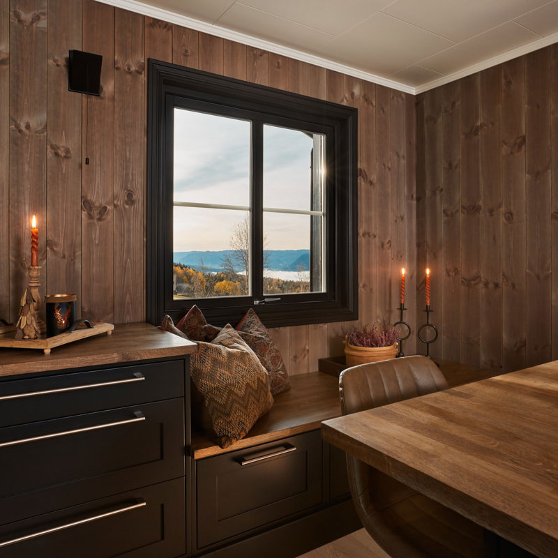 Kjøkken i dempet sort og eik - Volden i Valdres